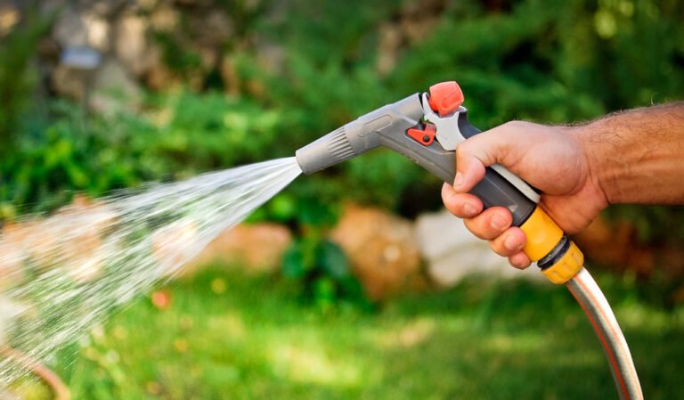 How to Increase Pressure in a Garden Hose: An Easy Guide - Homes Guide